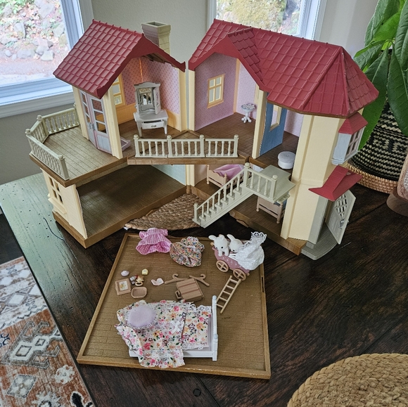 calico critters | Toys | Vintage Calico Critters House With Accessories ...